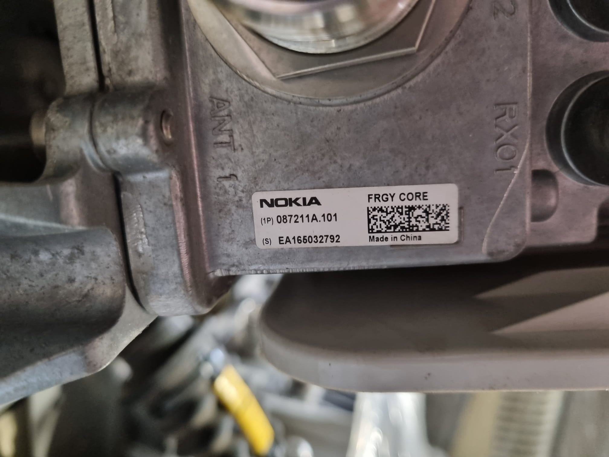 NOKIA Flexi RRH 2TX/2RX 2100MHZ FRGY 472854A TX: 60+60 MHz 2 * RX: 60 ...