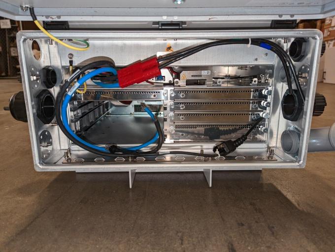 NOKIA AMOB 473952A Airscale System Module Outdoor Subrack